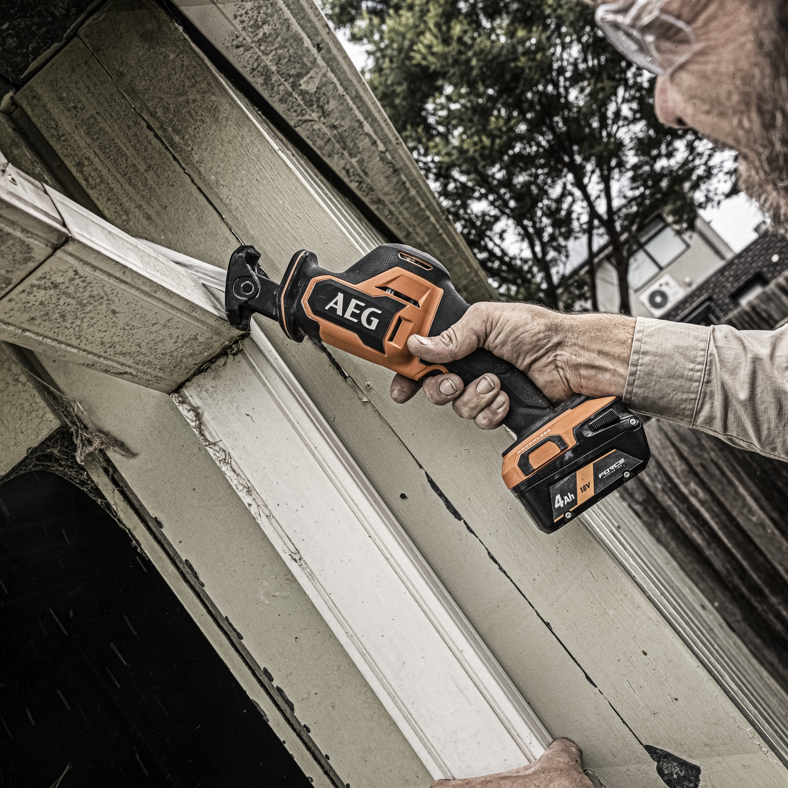 AEG 18V Brushless Sub Compact Reciprocating Saw Skin Only Bunnings New Zealand
