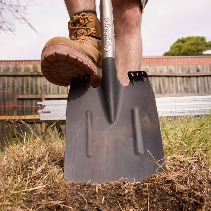 Cyclone Post Hole Square Shovel Fibreglass Long Handle - Bunnings Australia