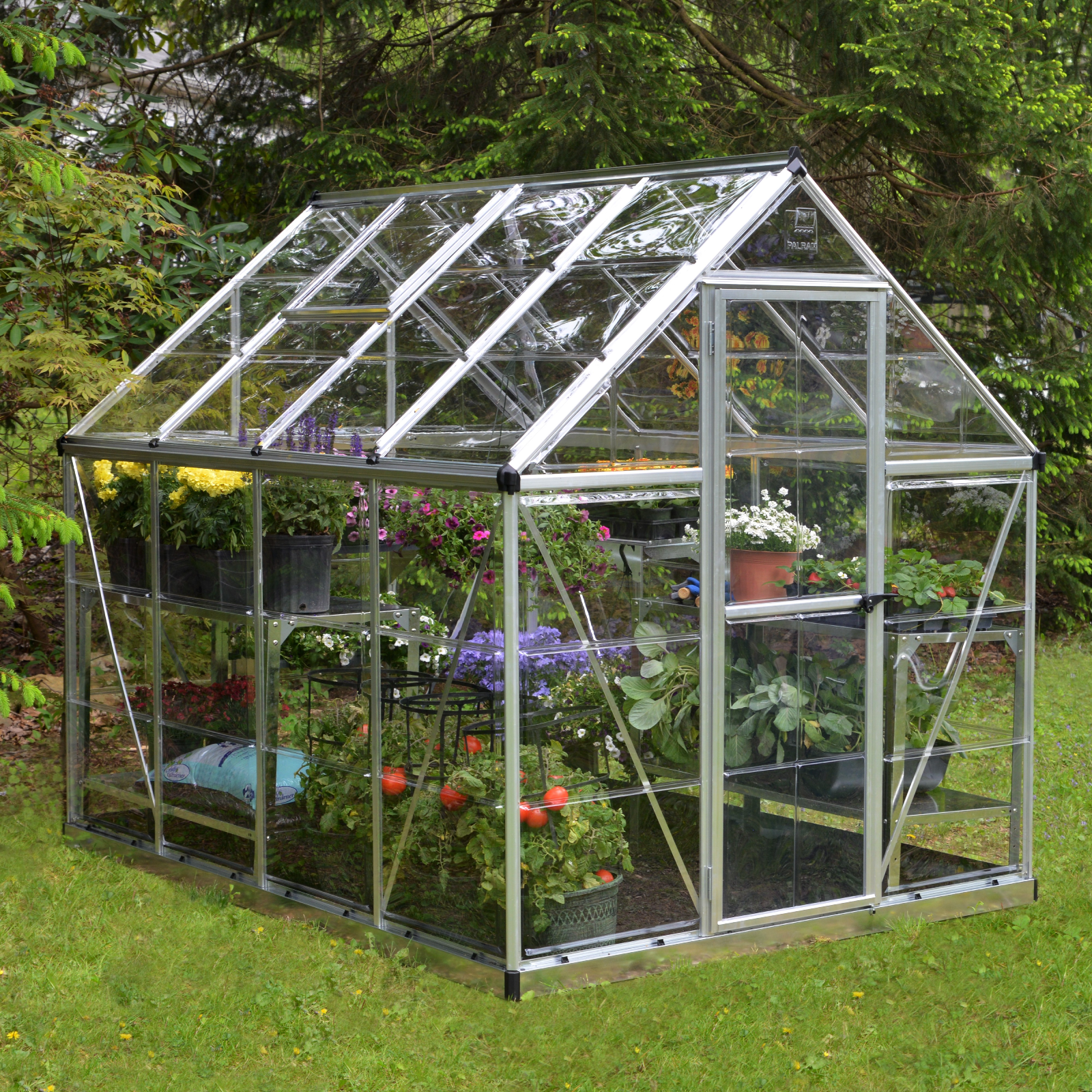 Bunnings greenhouse store