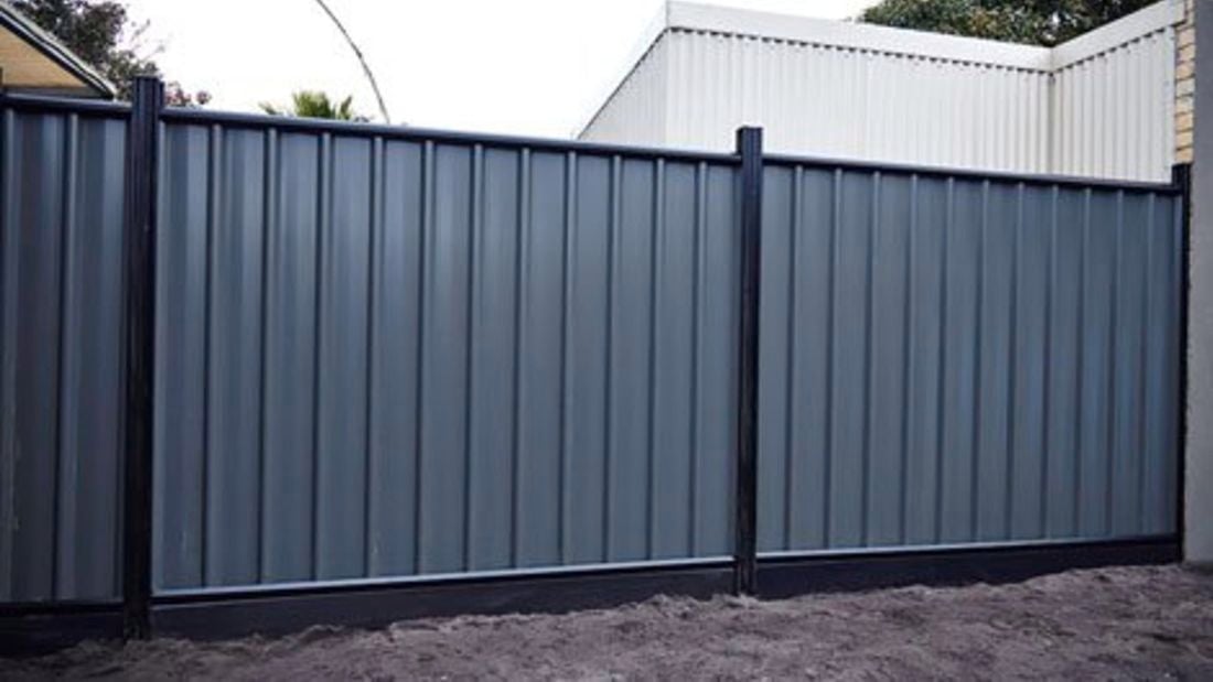 How To Install Colorbond Fence Panels Bunnings Australia