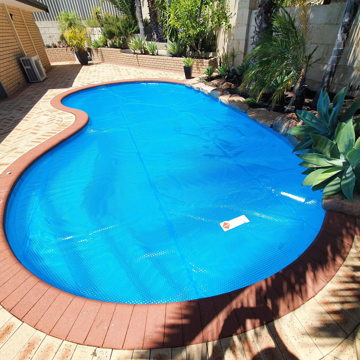 Daisy Pool Covers 500um Royal Blue Solar Pool Cover 7.6m to 8.5m Long ...