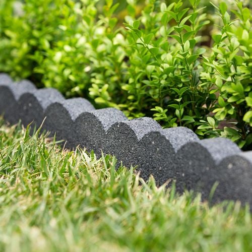 Tuscan Path 1.2m x 10cm Scallop Eco-Edging - Bunnings Australia