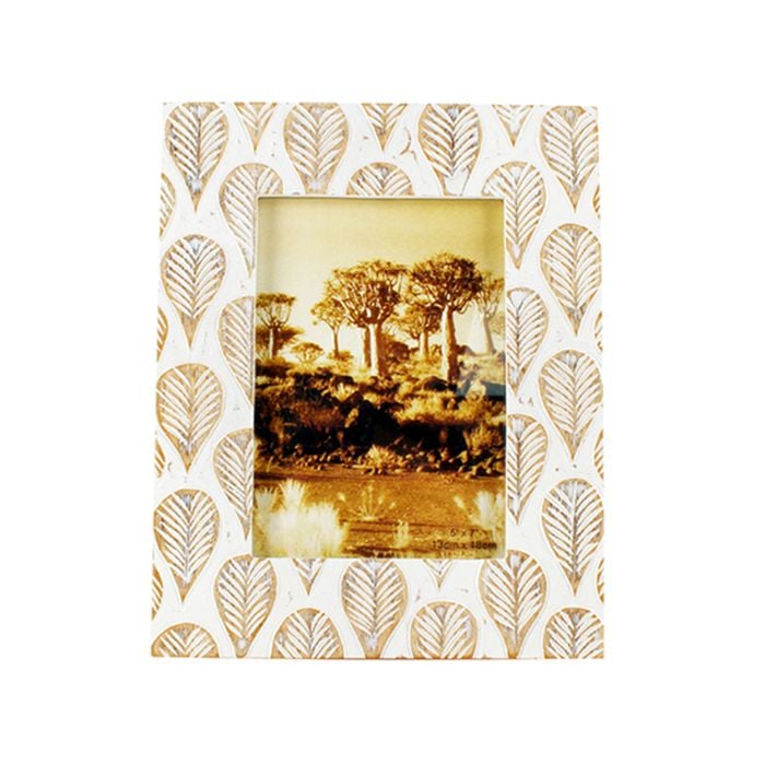 Maine & Crawford Calba 26x21cm MDF Photo Frame - White Wash - Bunnings ...