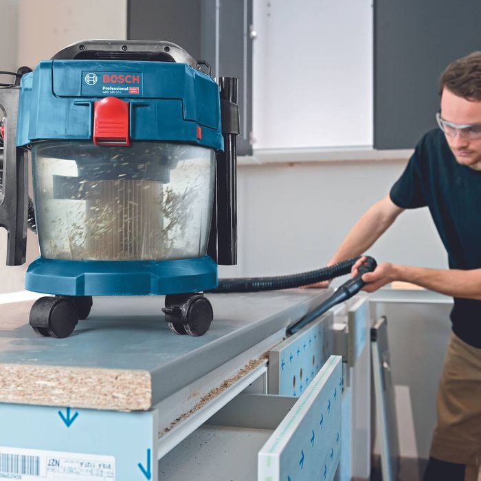 Bosch 18V Professional Vacuum with HEPA Filter 10L 5.0ah Battery + Fast ...